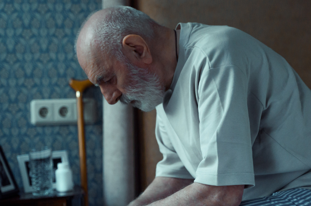 Dad Is Lonely, Even Around Others - Horizon Home Care and Hospice